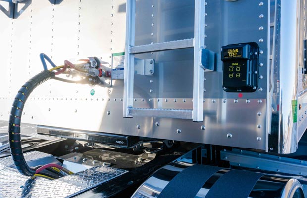 Distinction Aluminum Hopper Trailers - Photos - Lode King