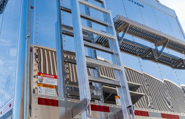 Distinction Aluminum Hopper Trailers - Photos - Lode King