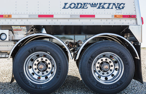 Distinction Aluminum Hopper Trailers - Photos - Lode King