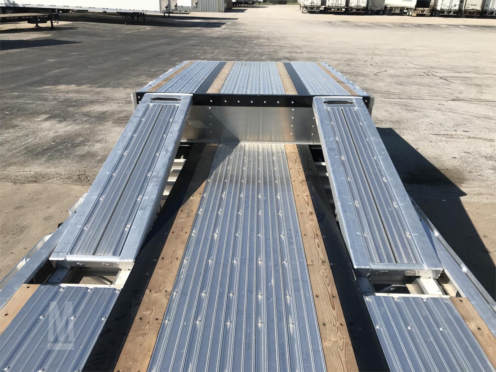 Renown in floor ramps 1 Alum floor - Lode King