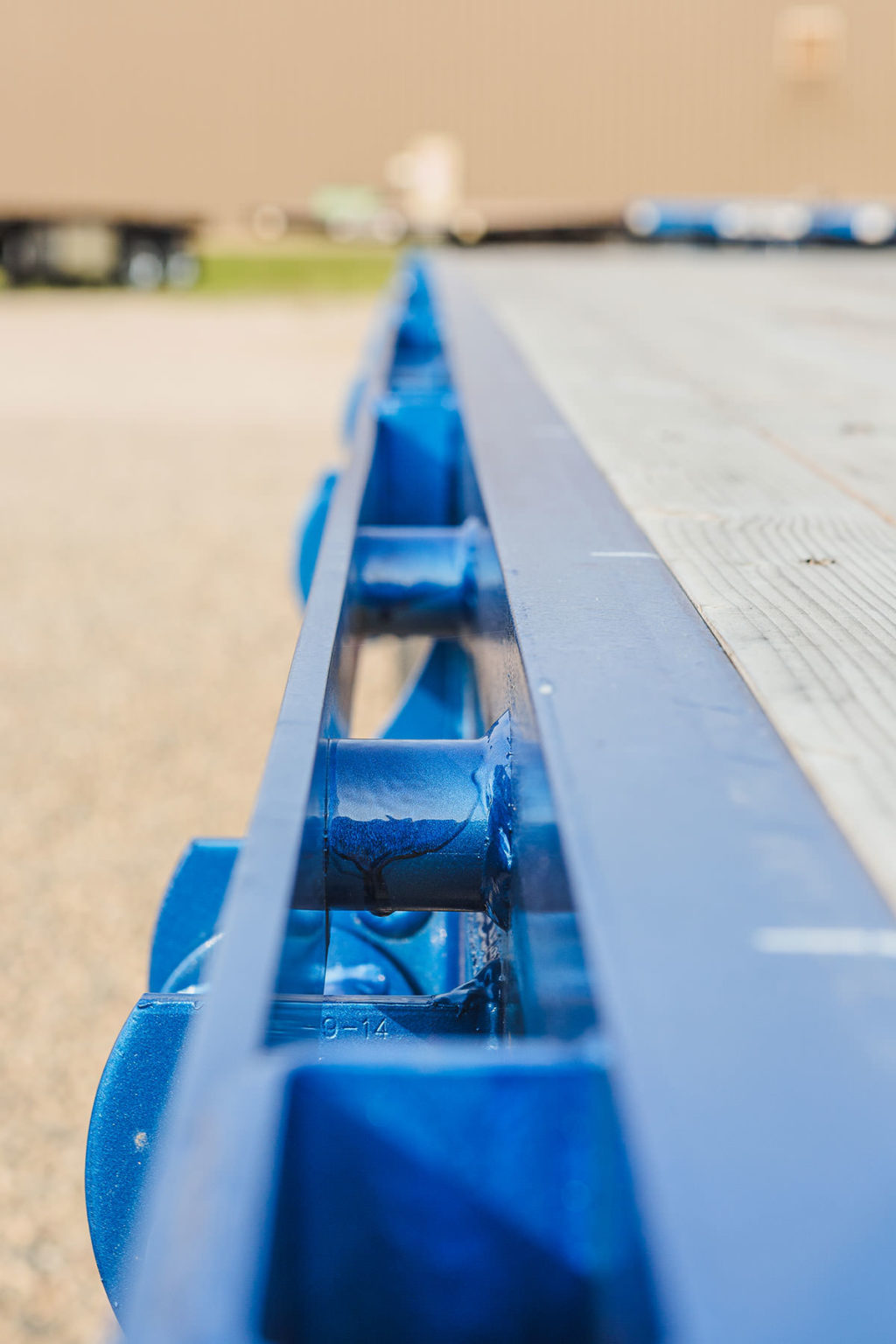 lode-king-Stake-pockets-and-pipe-spools - Lode King