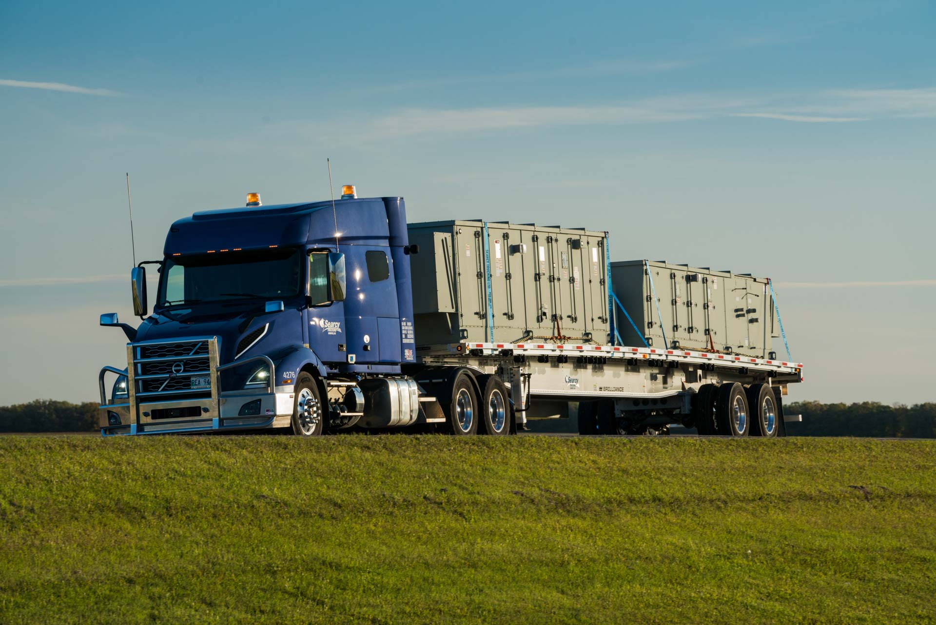 Brilliance Aluminum Flatbed Trailers - Photos - Lode King