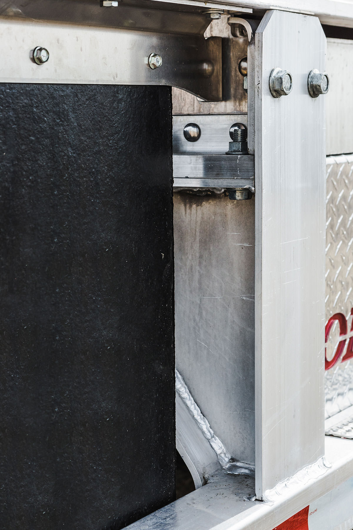 Brilliance Aluminum Flatbed Trailers - Photos - Lode King